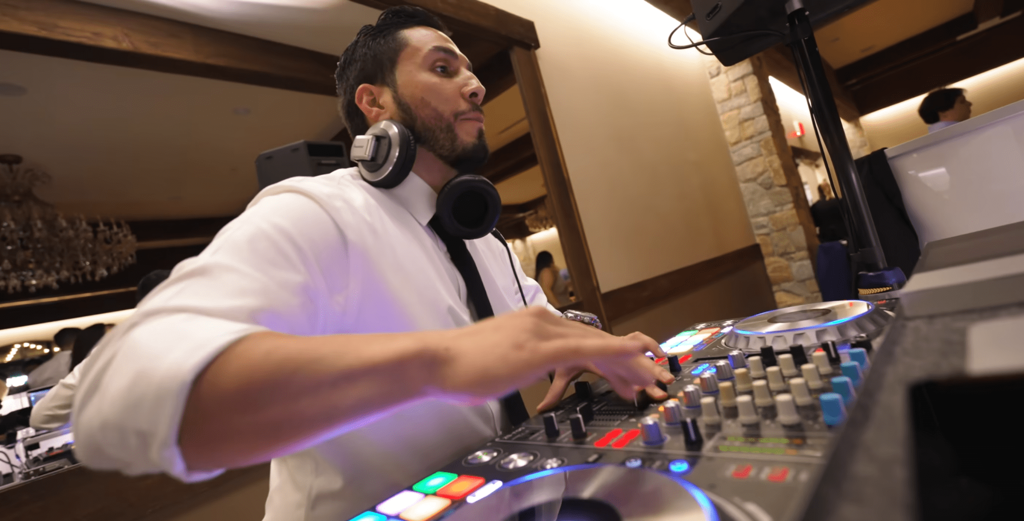 Salina + Michael | Perona Farms Wedding Recap - Elegant Music Group